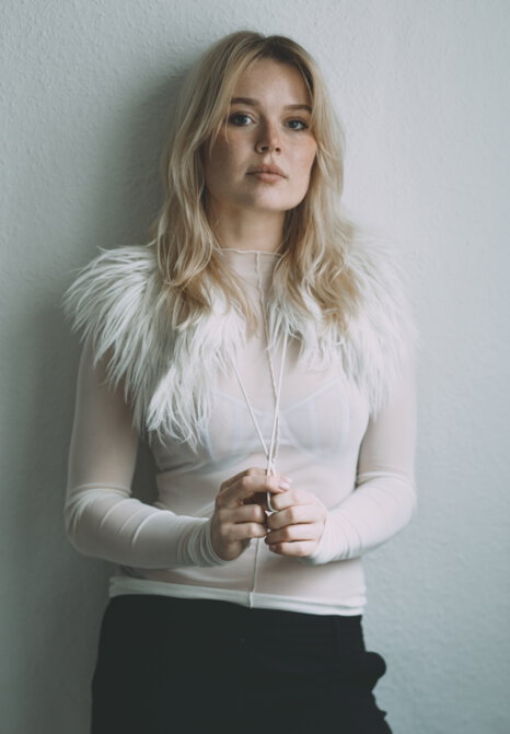 Details: Isabel Hinz - Gottschalk II Behrens II Unkelbach | Schauspiel ...